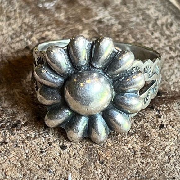 Jewelry | Daisy Adjustable Ring | Poshmark